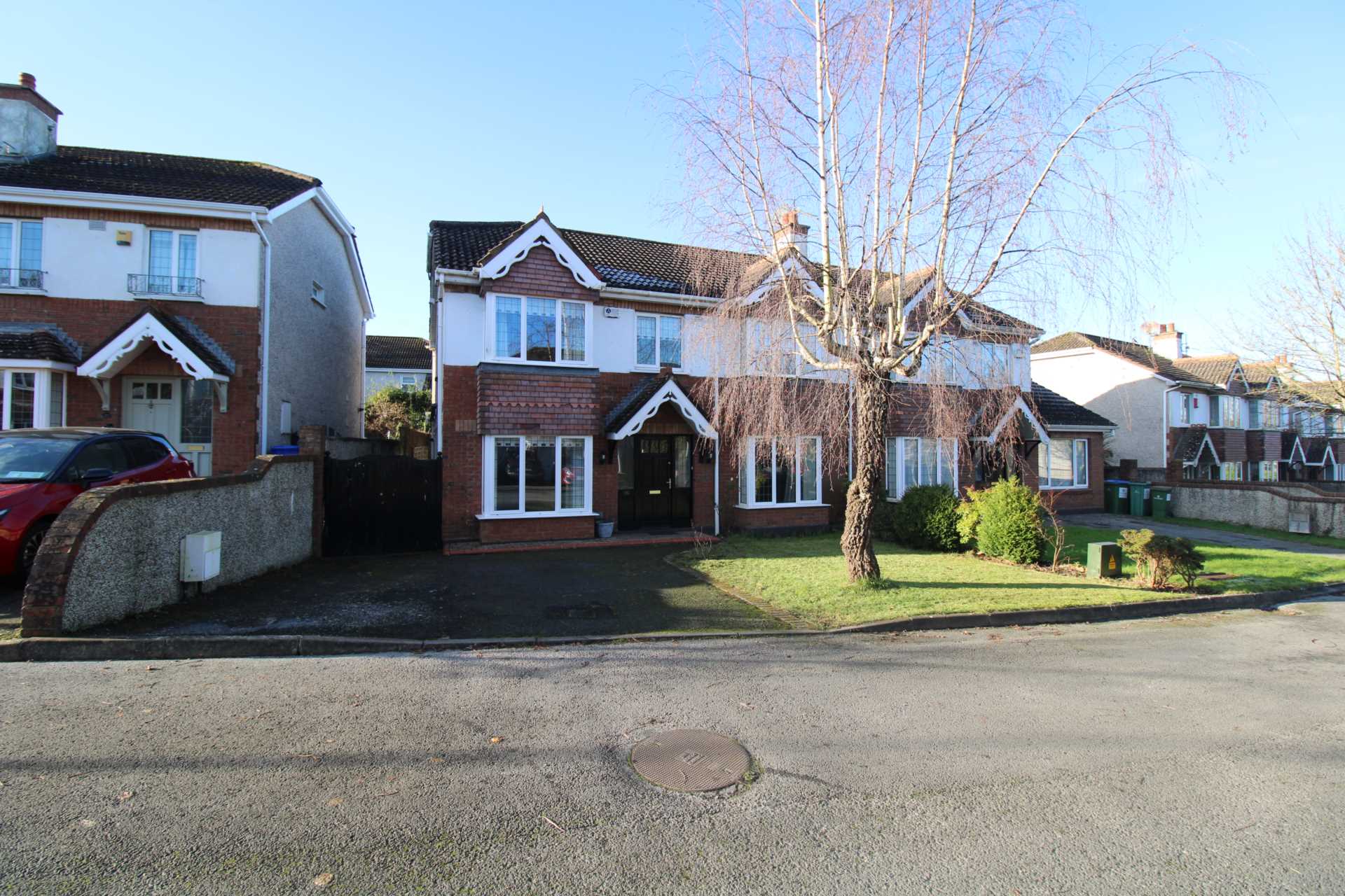 Chesser Auctioneers presents a magnificent 4-bedroom semi-detached home ...
